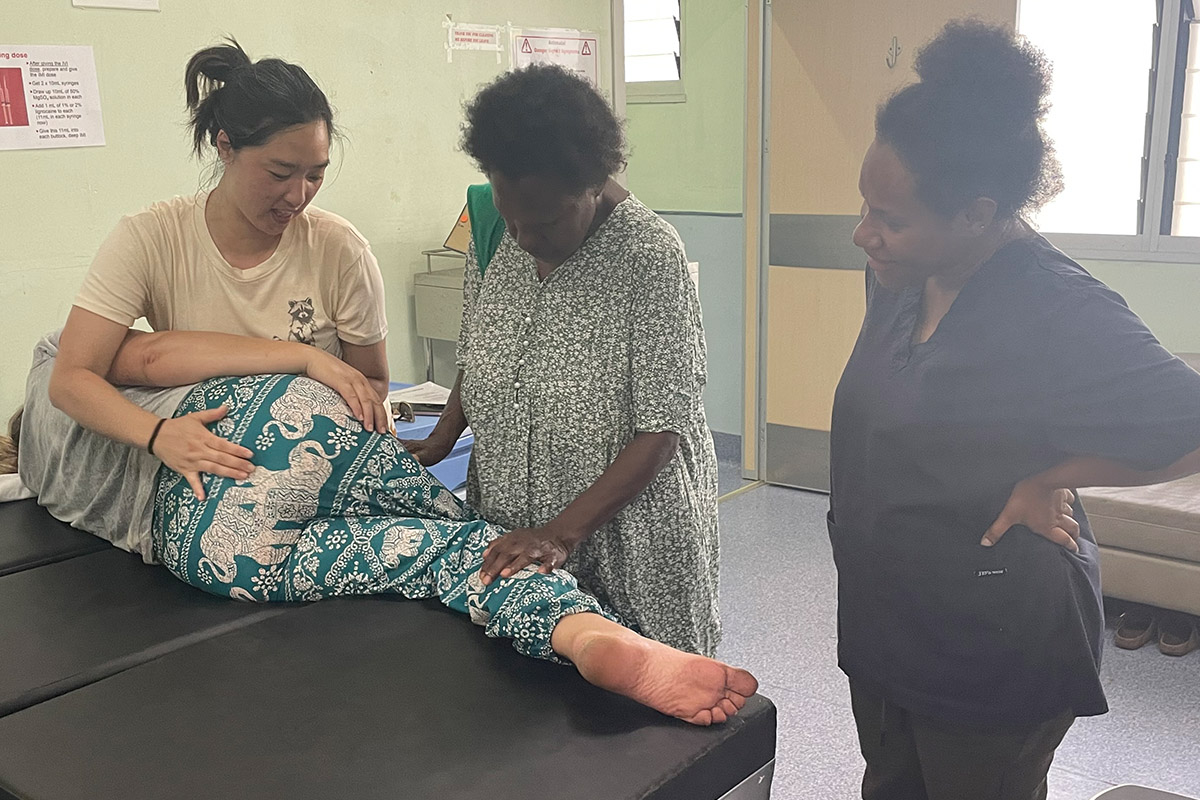 RN and midwife Shi Wei Tan on volunteering in Zimbabwe and PNG – On the ...
